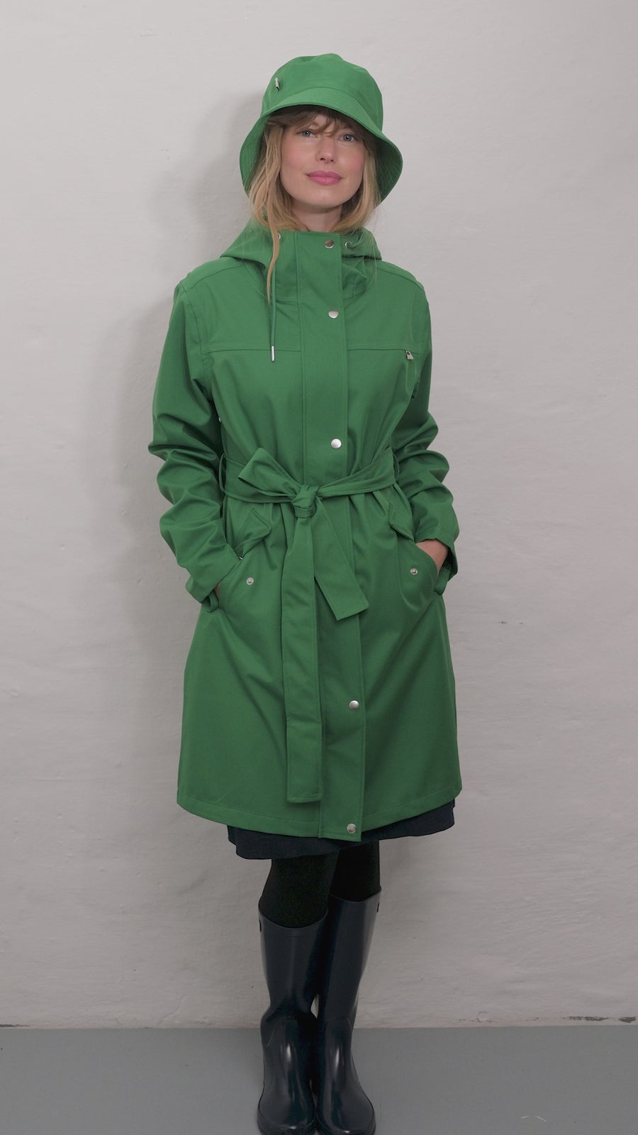 Raincoats for Women: Hip, trendy raincoat brands | Hipinderegen.nl ...